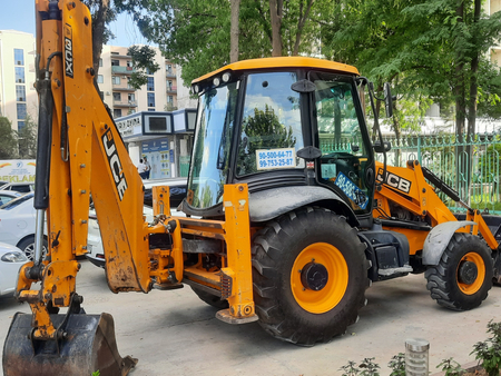 ЖСБ JCB 3СХ сотилади