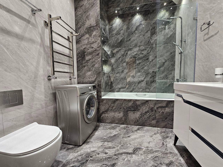 Срочно продается 3х ком. кв-ра в новостройке,ор-р:Алайский рынок, 80м2