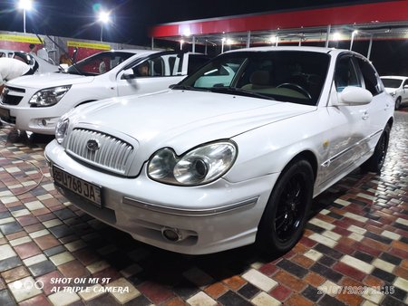 Hunday sonata ef 4 / 5 tagaz  FARA