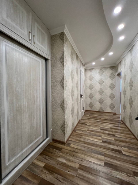 Продается квартира госпитальный рынок