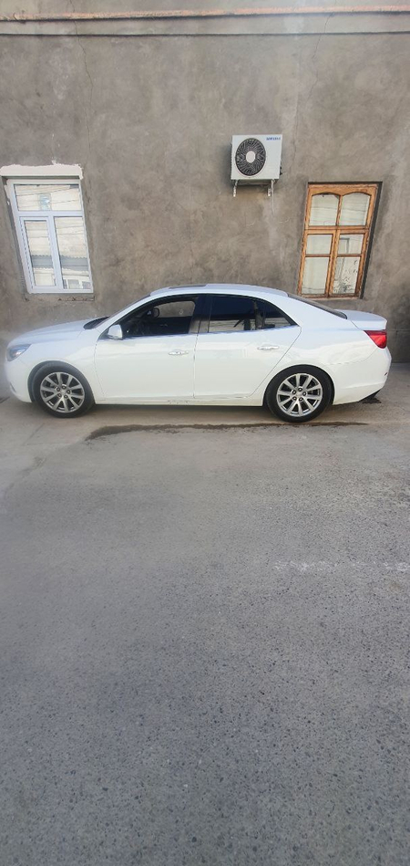 Malibu1 3 pozitsia
