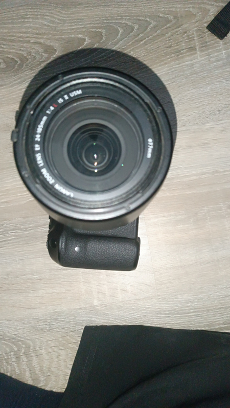 Mark 4 Eos 5D deyarli yap yangi