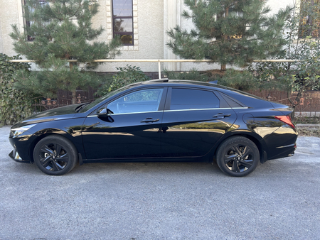 Hyundai Elantra 2022 full