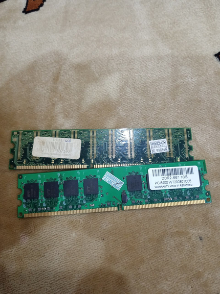 Продам DDR2 1GB.