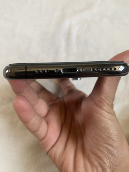 Iphone xs 64gb Srochna sotiladi