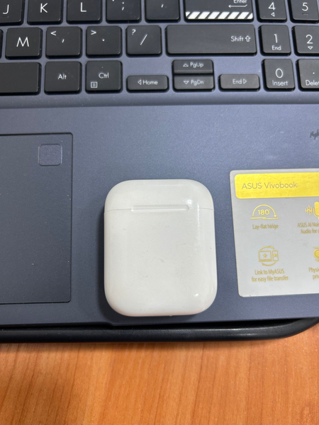 AirPods наушники Iphone