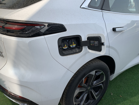 CHANGAN UNI-K 2024 года 1,5Т Гибрид.