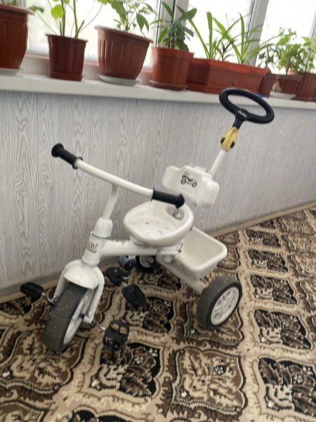 Детские велосипеды и самокат