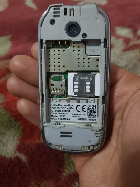 Nokia       7230