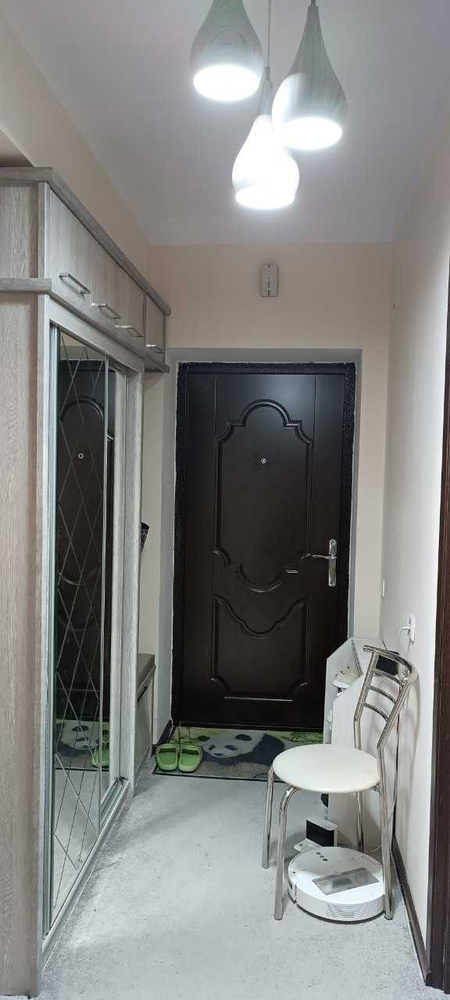 Продаётся своя квартира. 2-х комнатная (67,5кв.), Янги-Хаёт, 8 участок