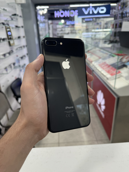 iphone 8plus yaxshi holati sotiladi