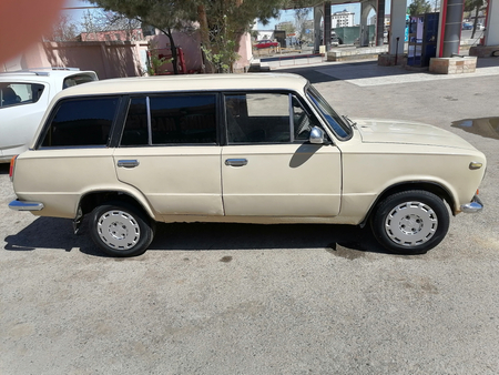 Lada 2102  BENZIN