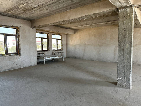 Продаётся 4х этажном здание с подвалом  1500м². Турон гостиная,.