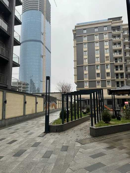 City Life  3 комнатная коробка 125м2, центр города, отличная цена!