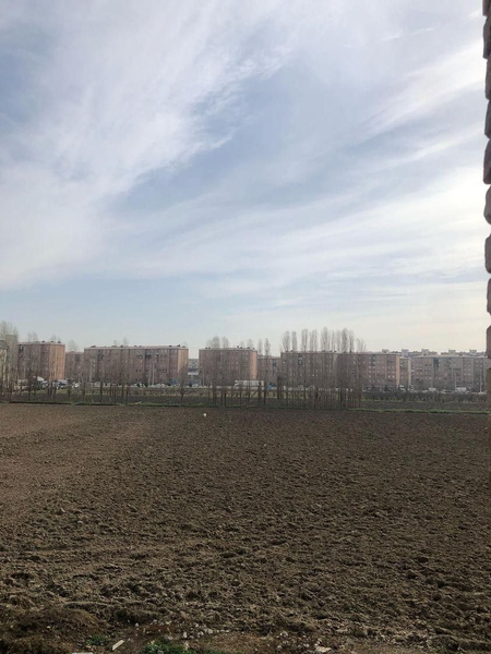 Каробка уй сотилади 1,9 сот 5 та хона