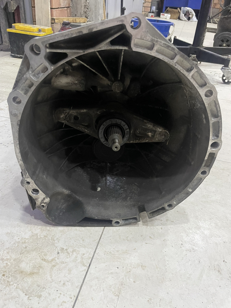Каробка  Bmw e60 e61 zf GS6-37dz