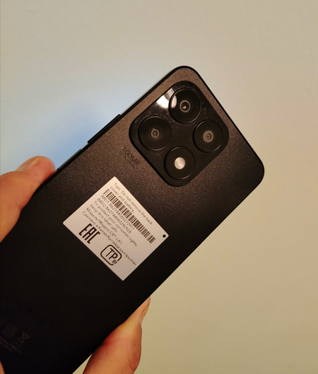 Huawei Honor X8A  6/128 gb sotiladi