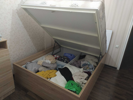Качественная двуспальная кровать со шкафом