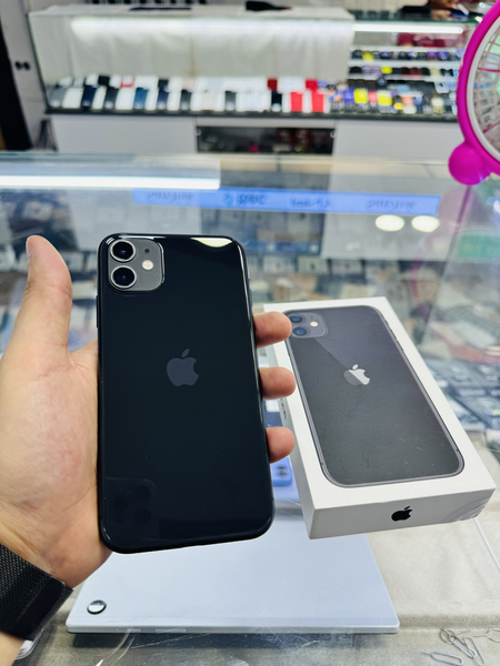 iPhone 11  128 gb yengide 7 sikl