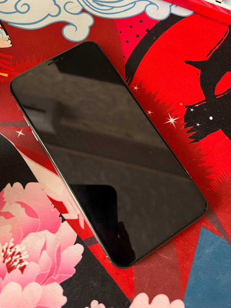 Продаю iPhone 512gb, коробка, Faceid,true tone,все работает, обмен нет