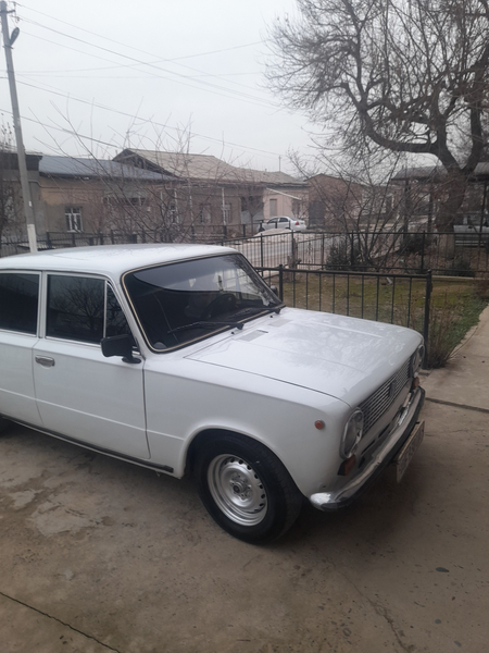 Vaz2101 sotiladi