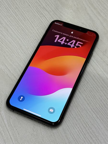 Iphone xs 64gb srochna sotiladi
