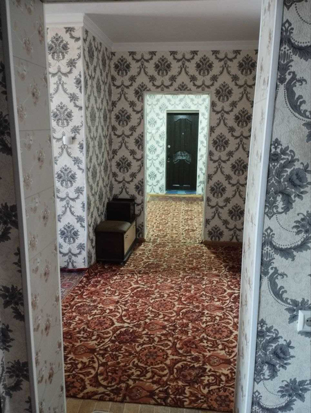 4 xonali kvartira sotiladi