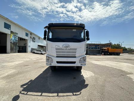 Самосвал на метане FAW JH6 6x4 CNG в наличии!