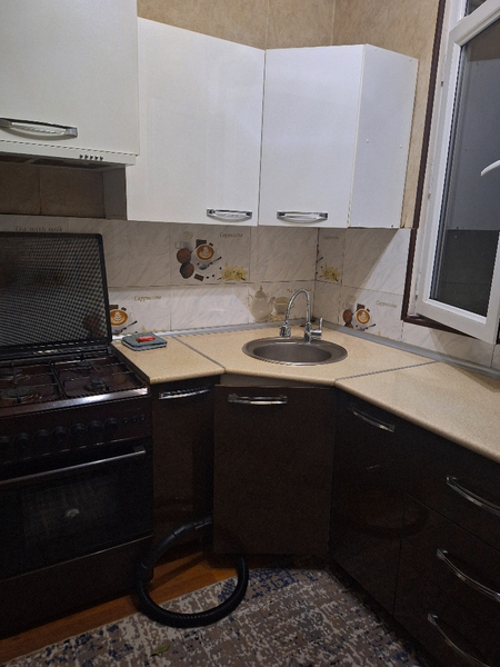 ЧИЛОНЗОР 8 КВАРТАЛ 2-3/4/4 ижарага Берилади