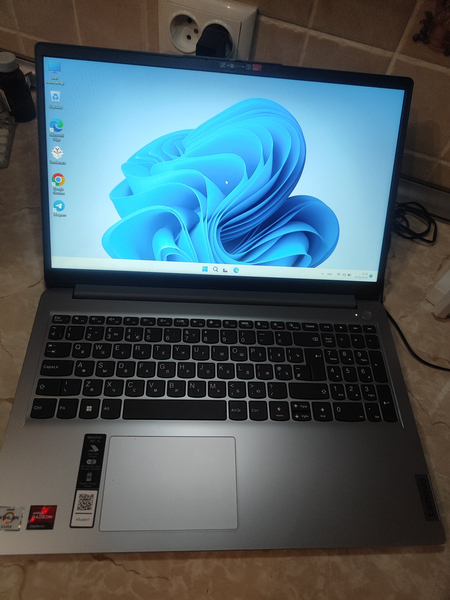 Lenovo Idepad 1 AMD ATHLON SILVER 7120U