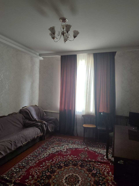 Продаётся дом в Яшнабадском районе ( Кадышева).