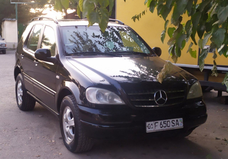 Mercedes ML320 W163 в хорошем состояний