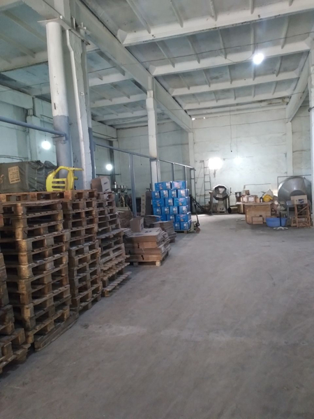 Продам базу в Янгиюле  под фарм, швейку, кондитерскую, таможенный скл.