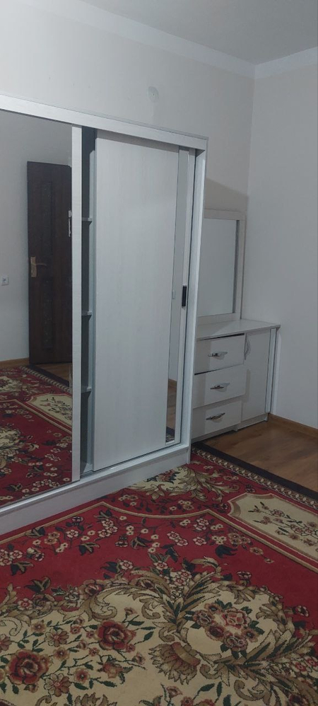 Uch Xonali uy ijaraga beriladi