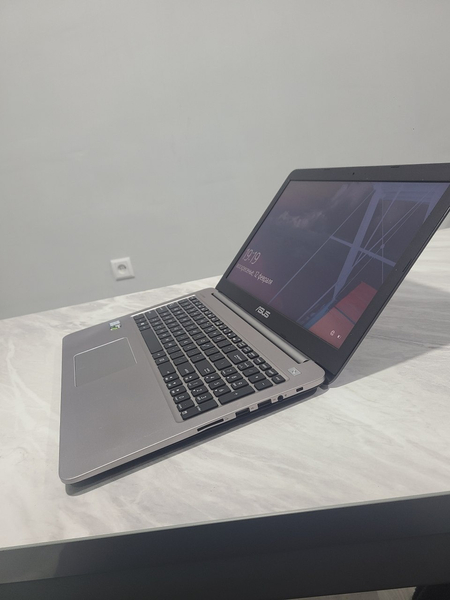Notebook cor i 7 6-avlod