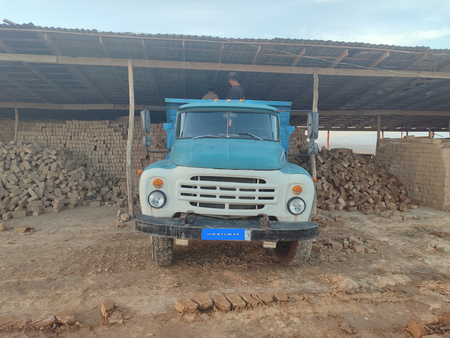 Zil 130 samosval
