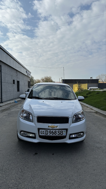 Nexia 3 / 2022 / Oq / Kraska toza / Benzin