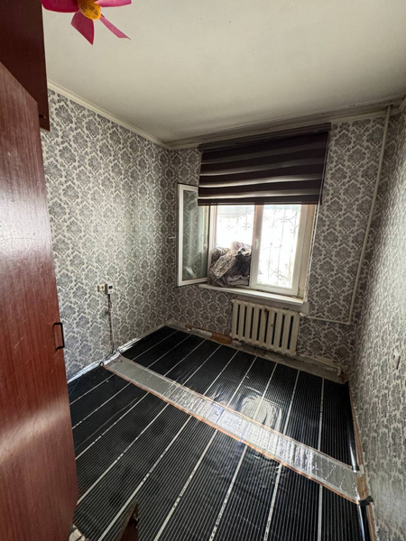 Гулабод 4/1/4 балкони2х6 рем средни 96.500$