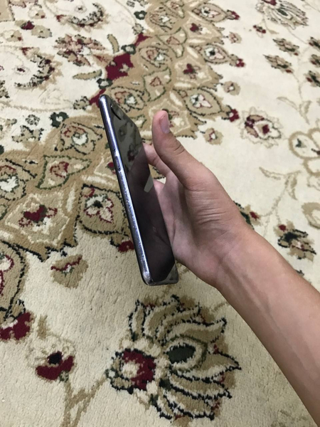 Mi 8layt sotiladi