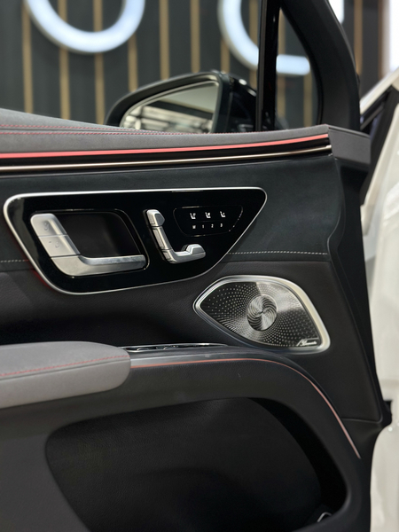 Mercedes Benz EQS 450 (SUV)
