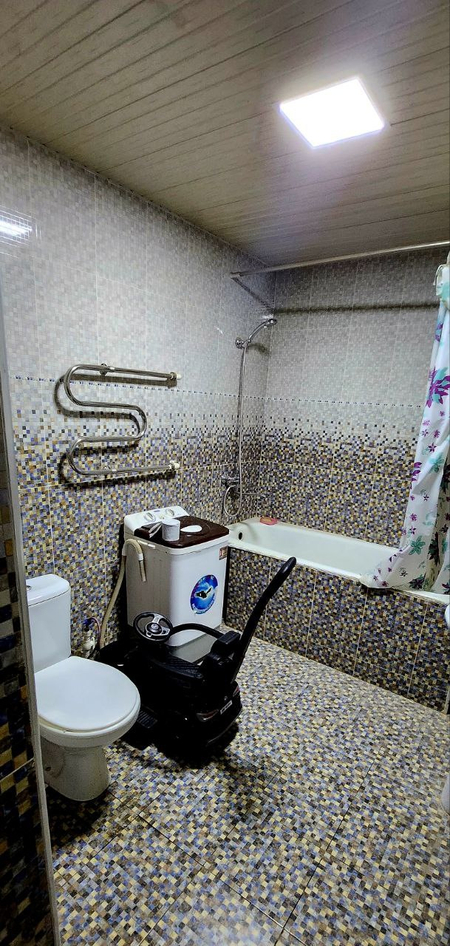 Срочно! Продажа. 11 ком, 7 сот. Янгиабад.