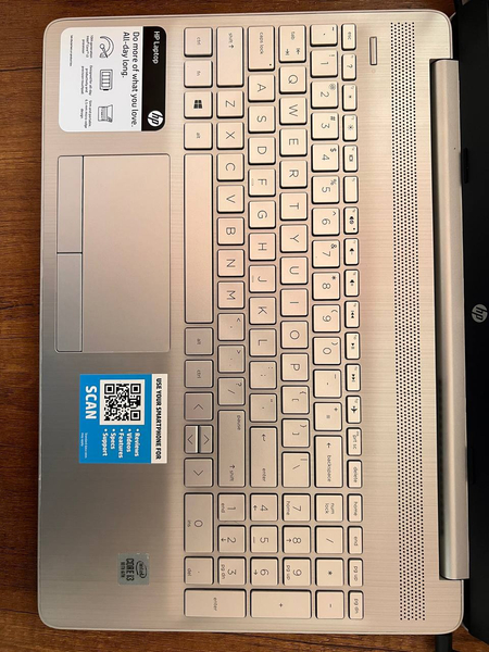 Noutbuk: hp ultrabook