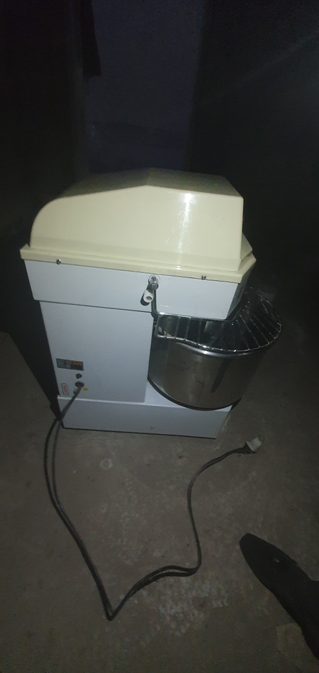 Тесто мешалка 12 KG