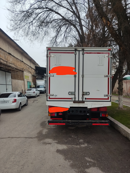 Isuzu sotiladi srochno 10 tonnalik