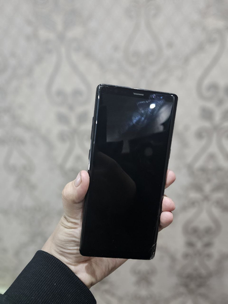 Samsung not 8 sotiladi