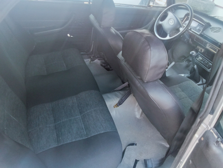 Vaz 21013 sotiladi 2000$