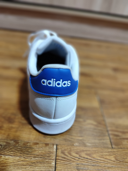 Adidas advantage man