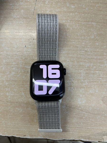 Apple watch 7 nike