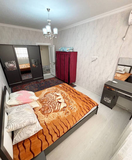 Zeboga srochna 3 xonali uy ijaraga beriladi narxi 650 y. e.