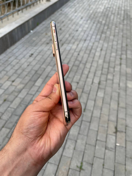 Iphone Xs Max sotilad karopkasi  bor xolat yaxsh yomkst 82 radnoy